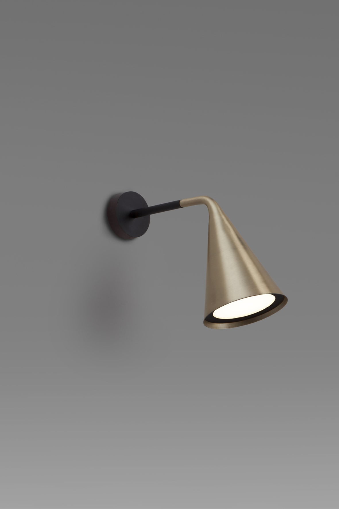 TOOY Gordon Wall Light 2 | Laser Lighting